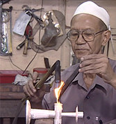 Tokoh Kraf – Kraftangan