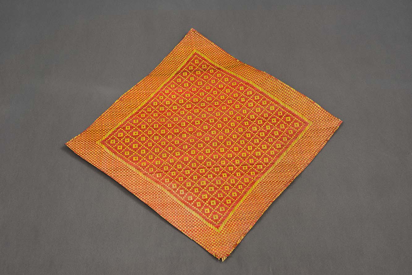 Kelarai Bunga Ator - Kraftangan