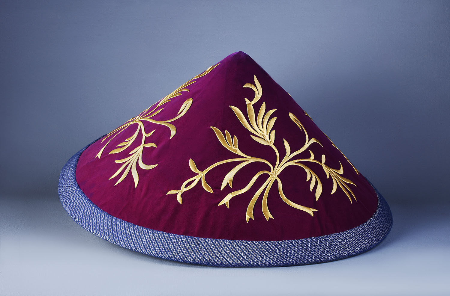 Tudung Saji Tekat Benang Emas - Kraftangan