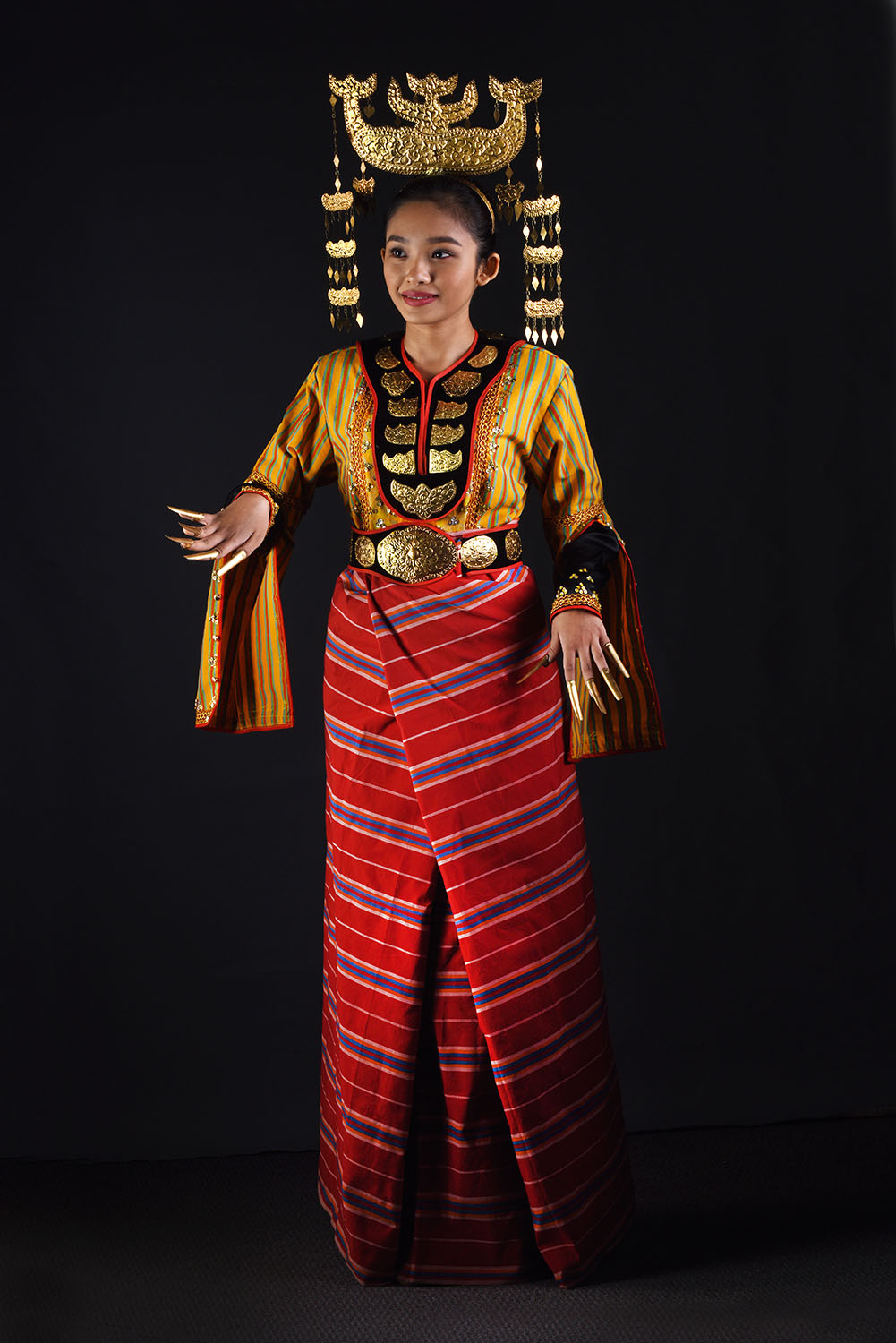 Pakaian Tradisi Wanita Iranun - Kraftangan