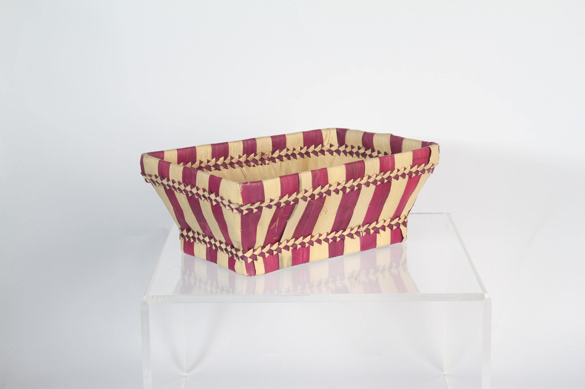 Bekas Buah - Kraftangan